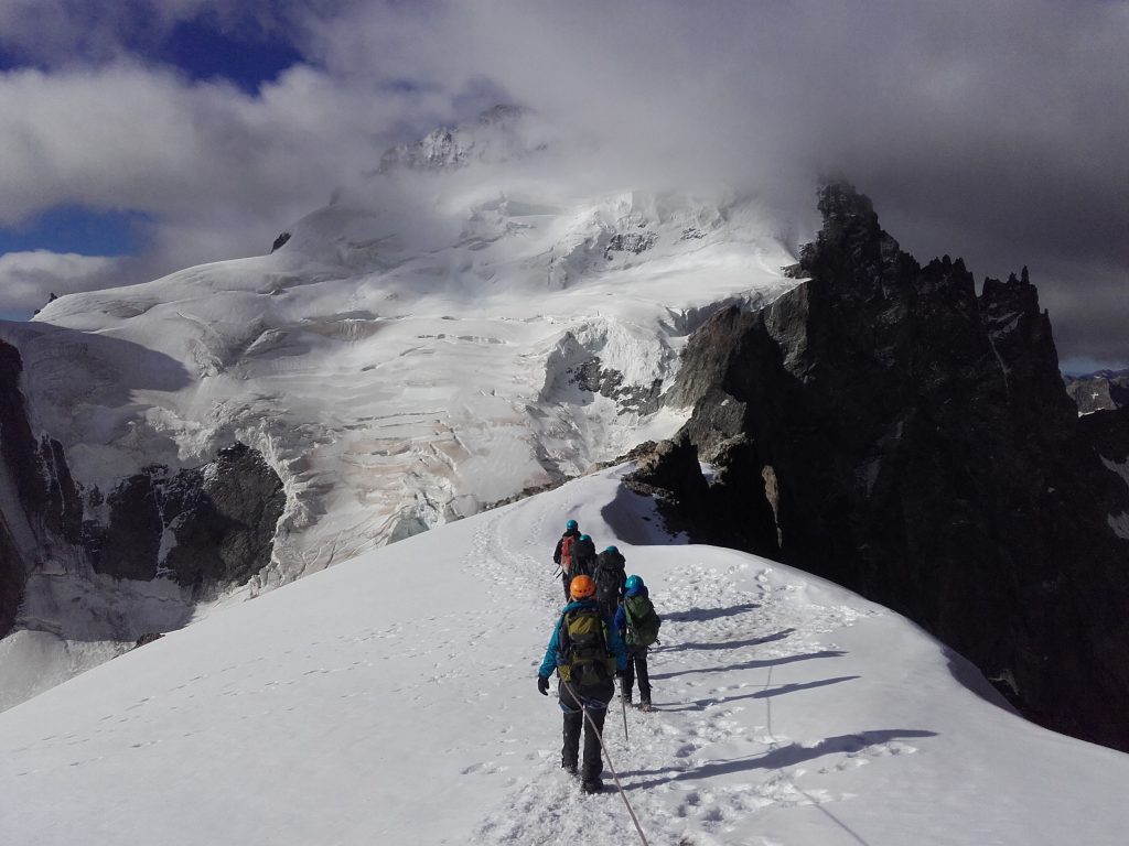 Une Roche Faurio en famille avec un guide de haute montagne